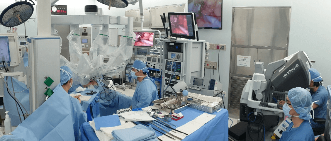 Precision Robotic Surgery at Crest Surgical Practice